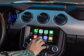 Ford entscheidet sich für CarPlay und Android Auto › pocketnavigation ...