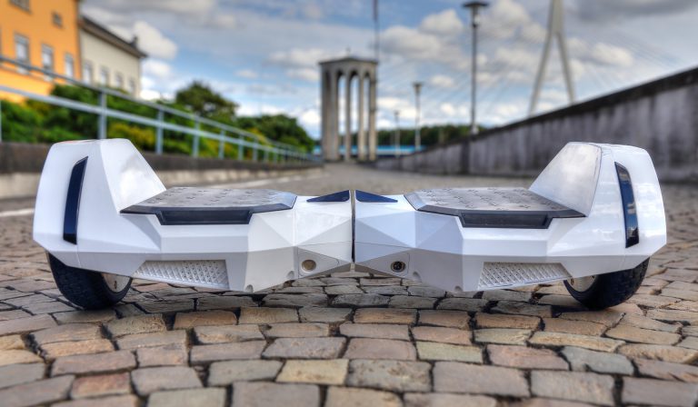 Test Hoverboard AlienBoard BatWings › pocketnavigation.de | Navigation ...