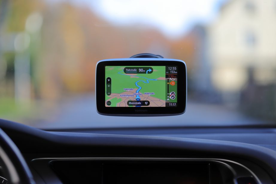 TomTom GO Premium mit SIM, IFTTT & Google Assistant › pocketnavigation ...