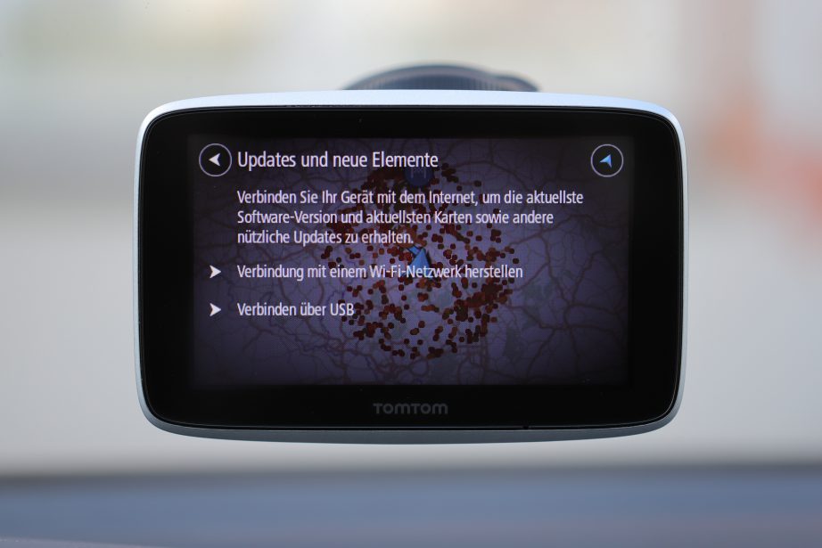 TomTom GO Premium mit SIM, IFTTT & Google Assistant › pocketnavigation ...